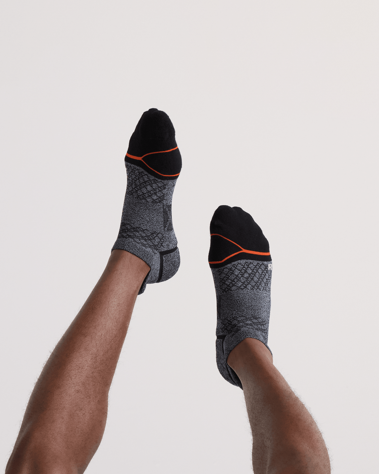 Ball Lock Performance Low Show Sock - Black/White | SAXX Underwear